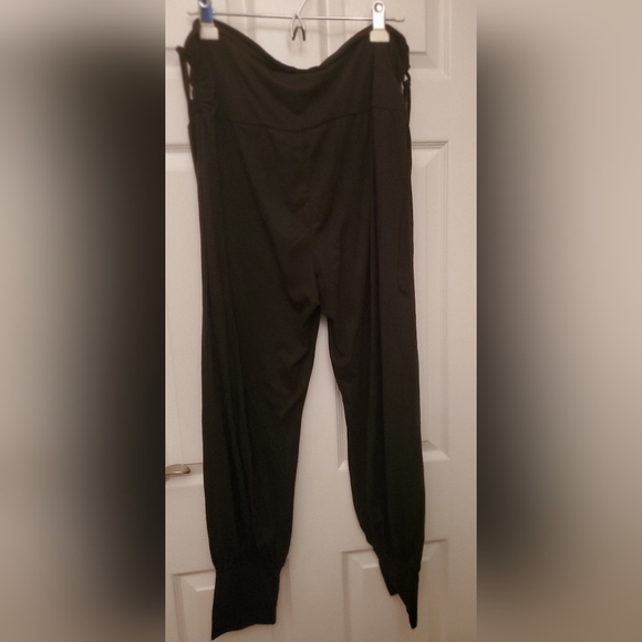 One Step Ahead | Pants & Jumpsuits | Genie Pants With Ties At Waist And ...